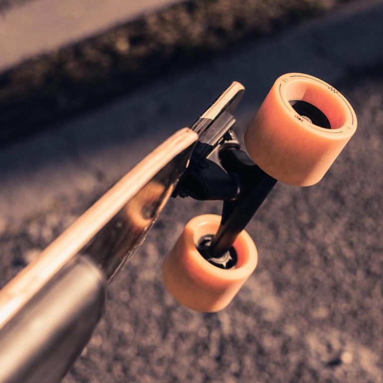dot Skateboards - Modulare Motoren, Batterien und Decks