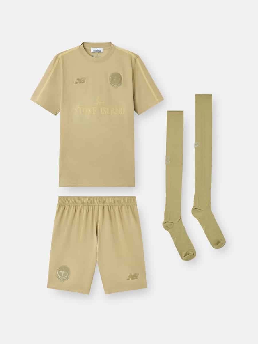 Stone Island und New Balance präsentieren die Furon V8-Kollektion mit ...